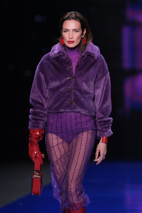 Model Nieves Alvarez Showcases During Lola Editorial Stock Photo ...
