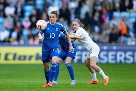 4,000 England women vs germany Stock Pictures, Editorial Images and ...