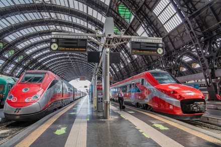 Highspeed Trains Central Station Statione Centrale Editorial Stock ...
