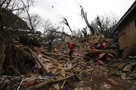 Man Looks Collapsed House Following Landslide Editorial Stock Photo ...