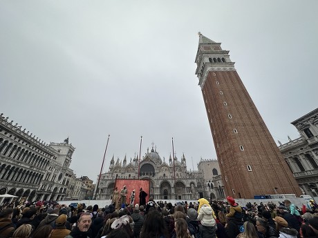 Venice Invaded By Construction Venice Construction Editorial Stock ...