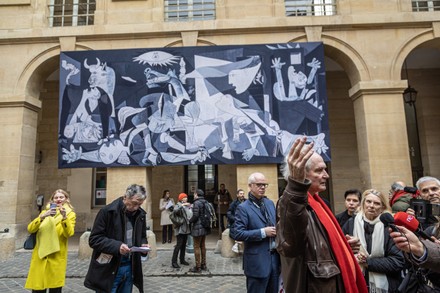 French Artist Jeanpierre Raynaud Cr Speaks Editorial Stock Photo ...
