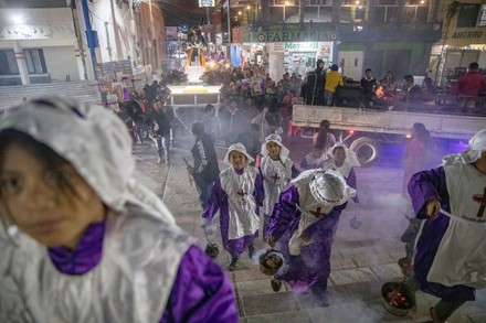 Dozens Parishioners Participate Procession Via Crucis Editorial Stock ...