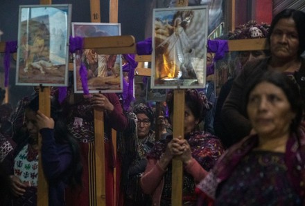 Dozens Parishioners Participate Procession Via Crucis Editorial Stock ...