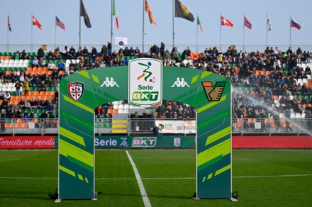 41 Arc alignment Stock Pictures, Editorial Images and Stock Photos ...