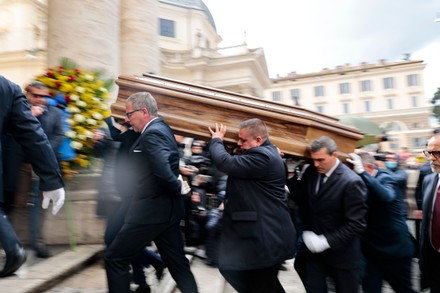 Carmen Russo Attends Maurizio Costanzos Funeral Editorial Stock Photo ...