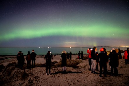 People Watch Northern Lights Aurora Borealis Editorial Stock Photo ...
