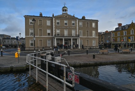 2 Portobello institute Stock Pictures, Editorial Images and Stock ...