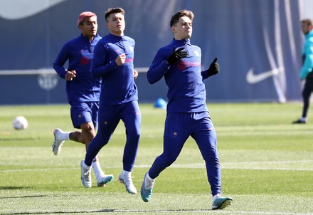 20,000 Barcelona training Stock Pictures, Editorial Images and Stock ...