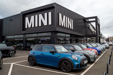 Sytner Mini Showroom Slough Today Brand Editorial Stock Photo - Stock ...