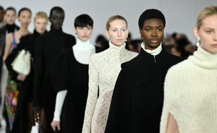 Models Walk Catwalk Editorial Stock Photo - Stock Image | Shutterstock
