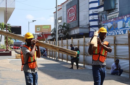 Haitian Migrants Work On Construction Humanitarian Editorial Stock ...