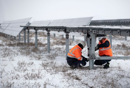 Technicaicnas Check Solar Tracking System Photovoltaic Editorial Stock ...