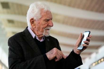 Us Engineer Martin Cooper Who Invented Editorial Stock Photo - Stock ...