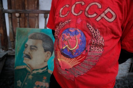Georgian People Show Portraits Sovietera Insignia Editorial Stock Photo ...