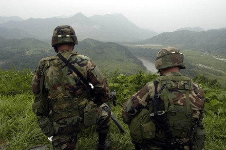 File Photo Us Army Soldier Tak Editorial Stock Photo - Stock Image ...