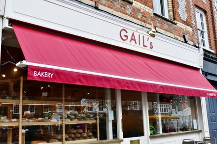 Gails Bakery Falaise Square Regatta Town Editorial Stock Photo - Stock ...
