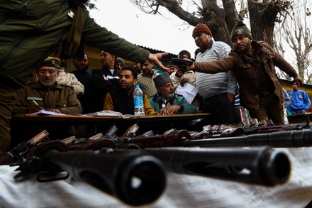 Authorities Distribute Slr Rifles Among Exservicemen Editorial Stock ...