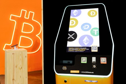 9 Bitcoin vending machine Stock Pictures, Editorial Images and Stock ...