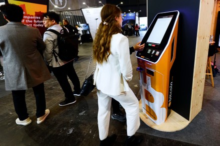 9 Bitcoin vending machine Stock Pictures, Editorial Images and Stock ...