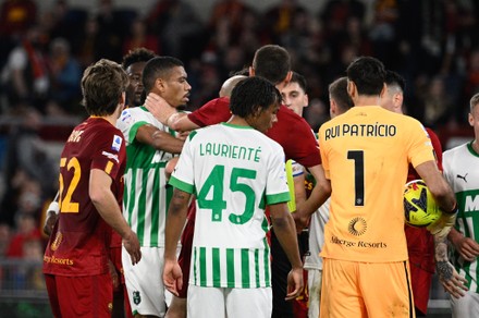 Brawl Between Players On Field During Editorial Stock Photo - Stock ...