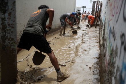 People Help Remove Mud Street Affected Editorial Stock Photo - Stock ...