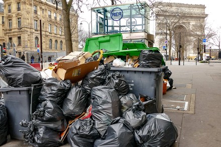 Paris Trash Cans Piling Streets Strike Editorial Stock Photo - Stock ...