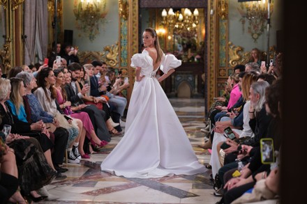 6,000 Bridal catwalk Stock Pictures, Editorial Images and Stock Photos ...