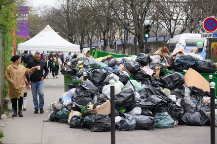 Garbage Collectors On Strike Garbage Workers Editorial Stock Photo ...