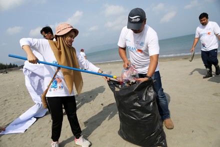 Indonesia Ferry Operator Employees Pick Trash Editorial Stock Photo ...