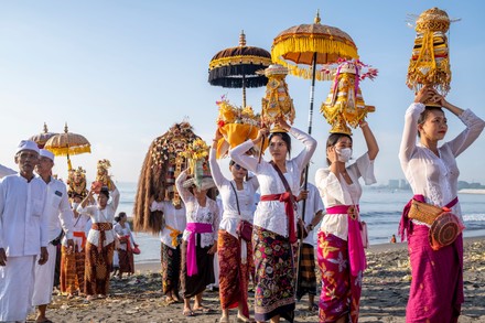 Balinese Hindu People Carry Pratima Symbol Editorial Stock Photo ...