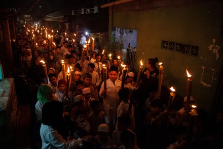 500 Torch parade Stock Pictures, Editorial Images and Stock Photos ...