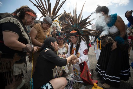 Groups Indigenous Organizations Perform Prehispanic Rituals Editorial ...