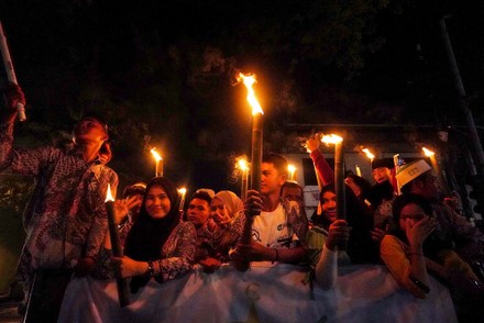 500 Torch parade Stock Pictures, Editorial Images and Stock Photos ...
