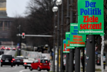 Poster Promoting Climate Neutrality Referendum Berlin Editorial Stock ...