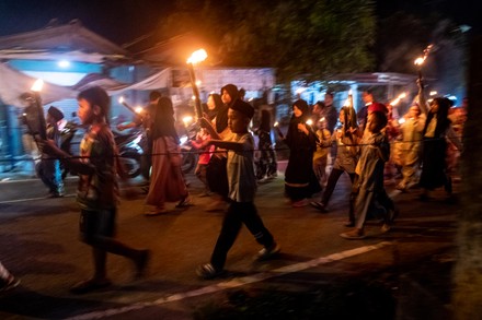 500 Torch parade Stock Pictures, Editorial Images and Stock Photos ...