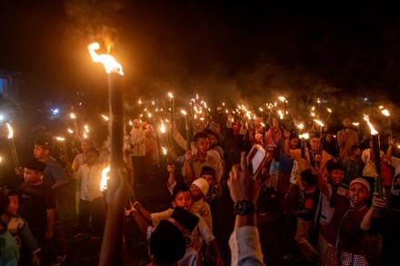 500 Torch parade Stock Pictures, Editorial Images and Stock Photos ...