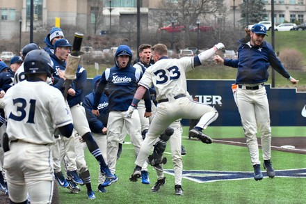 __COUNT__ imágenes de Cincinnati Bearcats v Xavier Musketeers - College ...