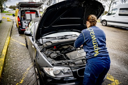 Roadside Assistance Woman Repairing Brokendown Car Editorial Stock ...