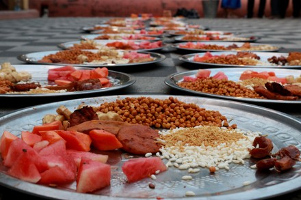 Muslims Setting Food Plates Devotees Break Editorial Stock Photo ...