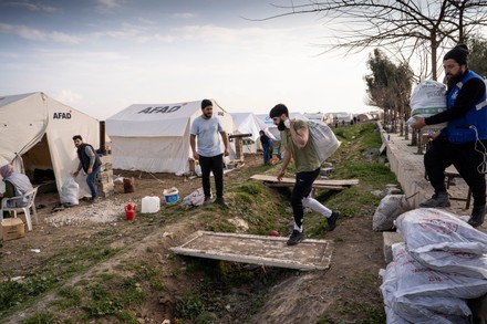 German Turks Delivered Aid Earthquakeaffected People Editorial Stock ...
