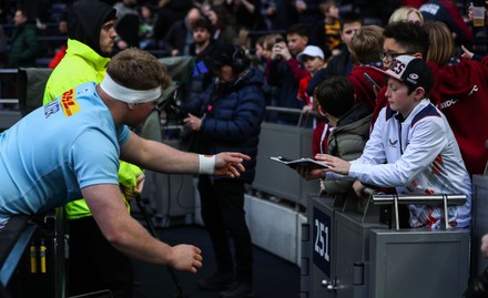 Fin Baxter Harlequins Signs Autographs Before Editorial Stock Photo ...