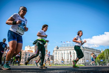 Female Runners Cross Plaza De Canovas Editorial Stock Photo - Stock ...