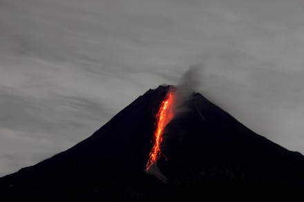 Volcanic Materials Spew Mount Merapi Volcano Editorial Stock Photo - Stock Image | Shutterstock