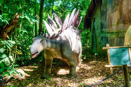 Lifesize Reproduction Dinosaur Located Amid Forest Editorial Stock ...