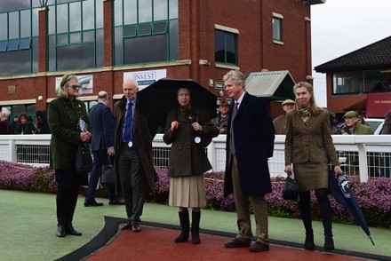 Hrh Princess Royal Makes Presentation Winning Editorial Stock Photo ...