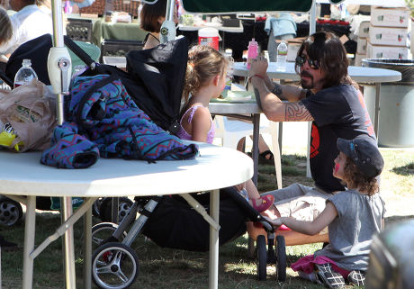 Dave Grohl Daughters Violet Maye Harper Editorial Stock Photo - Stock ...