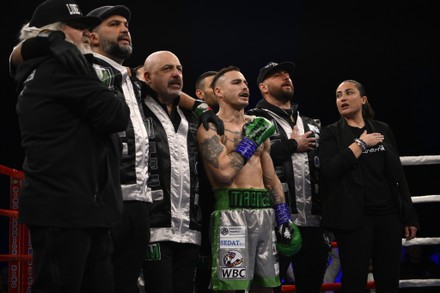 16 Wbc championship super feather magnesi Stock Pictures, Editorial ...