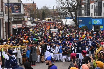 Thousands People Celebrate Holy Sikh Festival Editorial Stock Photo ...