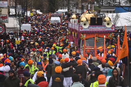 Thousands People Celebrate Holy Sikh Festival Editorial Stock Photo ...
